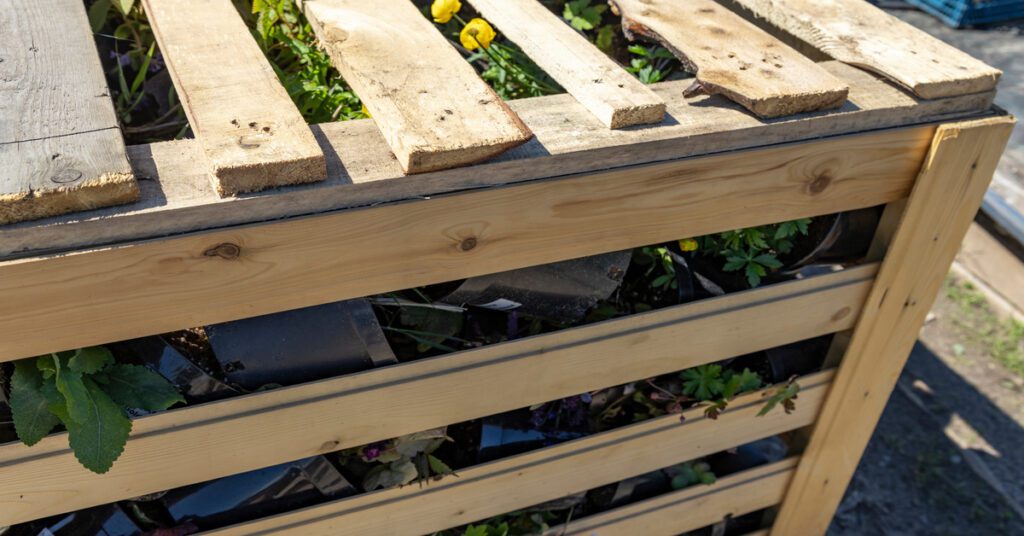 Ways Businesses Can Utilize Wood Pallet Repurposing | Logical Packaging