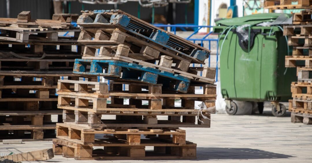 Common Causes of Damage to Wooden Pallets
